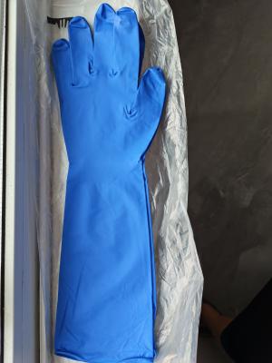 China 400 Mm Disposable Nitrile Gloves Featuring Oil Resistance Suitable for Food Industry and Oil Handling Environments for sale