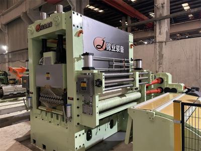 China Rotary Shear Fly Cut To Length Line With Edge Trimming Stainless Steel 0.3 - 3 X 1650 for sale
