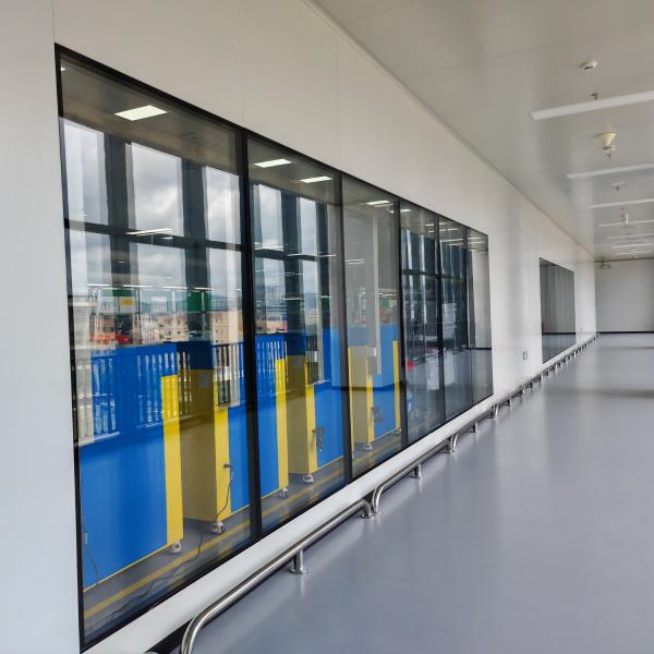 Quality Laboratory Cleanroom Window Chemically Resistant Surface Pharmaceutical Window for sale