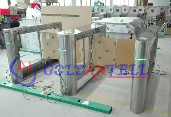 QR Code & RFID Temperature Turnstile product image