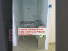 Roestvrije de Driepootturnstile van Staalbi Richtingpoortvoetganger met Rfid-Lezer