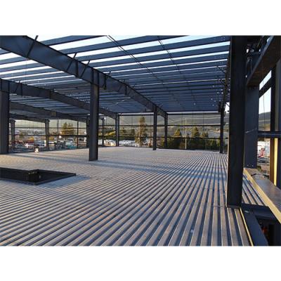Strutture in acciaio prefabbricate per magazzino industriale
