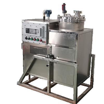 China 60L Smart Recycling Machine Solvent Regeneration Space Saving And Cost Reduction for sale
