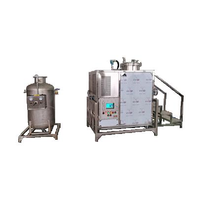 China 300L Economical And Practical PLC Touch Screen Real Time Monitoring Temperature And Pressure Efficient Solvent Distillation Equipment for sale