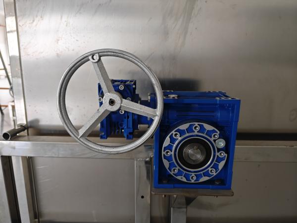 Quality Fully Automatic Waste Solvent Recovery Machine Customized Solvent Safety for sale