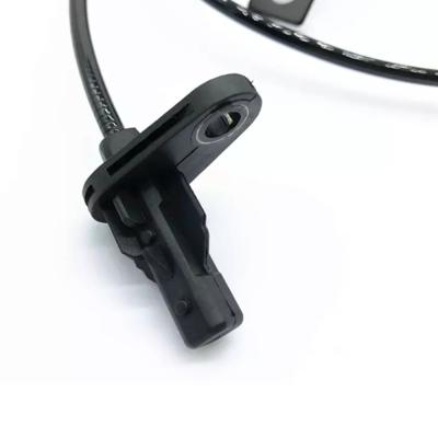 Cina ABS Wheel Speed Sensor Rear Right 95681-2S500 956812S500 For HYUNDAI ix35 Sportage in vendita