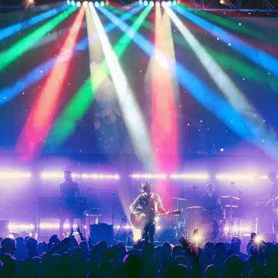 China Bewegende hoofdstage laserlicht CRI 85 met 8 ogen RGBW balkbalk Te koop