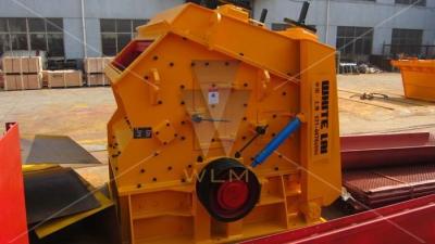Cina macchina di pietra idraulica del frantumatore a urto di 220 - 280 t/h per l'estrazione mineraria del 280kw in vendita