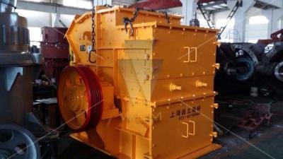 Cina 50 - attrezzatura di pietra del frantumatore a martelli 70t/h per l'estrazione mineraria della manutenzione facile in vendita