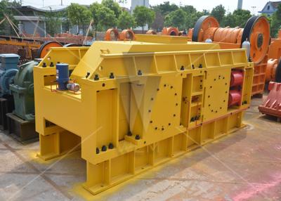 Cina Roccia idraulica del rullo che schiaccia attrezzatura per schiacciare di pietra di estrazione mineraria in vendita