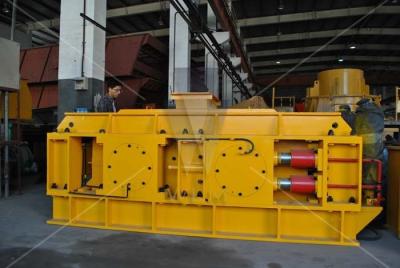 Cina Frantoio a cilindro idraulico del ponte e della strada per 210t/h schiacciante estraente in vendita
