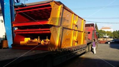 中国 高力振動スクリーン 100 - 400 の t/h は、円の振動スクリーンを紙やすりで磨きます 販売のため