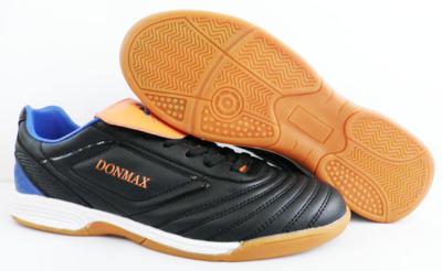 China Black Men Customized Indoor Soccer Shoes For Indoor Competition for sale