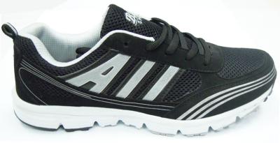 China Black And White Sports Running Shoes Men Customized Size 30-46 for sale