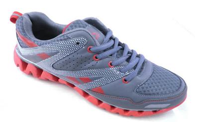 Cina Le scarpe da corsa variopinte di sport hanno personalizzato il logo alla moda per gli uomini in vendita