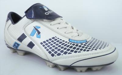 China Customize Logo Lightweight Mens Football Boots Colorful for Running for sale