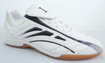 China Classic Size 32, Size 41 Light Yellow PU Leather Youth Running Football Turf Shoes for sale