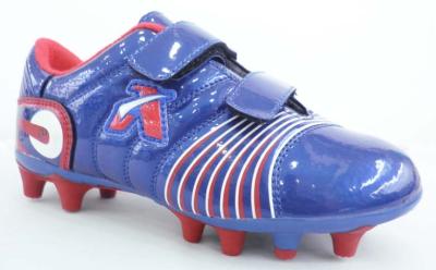 China Grampos do futebol dos meninos/sapatas futebol do estilo livre personalizadas para o campeonato do mundo à venda