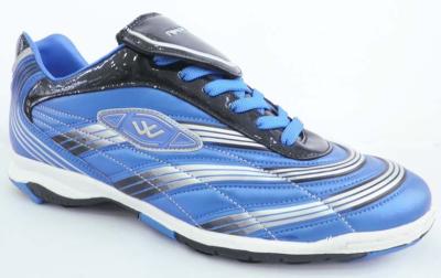 China Popular Style Famous Brand Customized Logo Football Shoes With Different Designs for sale