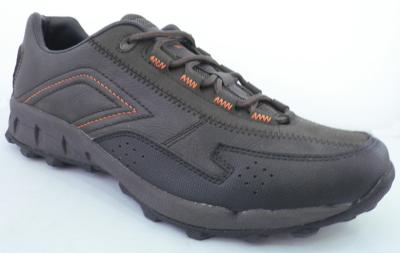 China Mens Black  Sports Running Shoes Hiking Wholesale For World Cup for sale