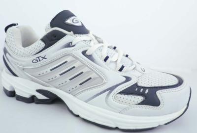China Custom Made Ground Trainer Sports Shoes Wide Indoor And Outdoor for sale