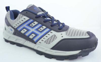 Cina Scarpe da corsa della punta degli uomini comodi leggere con il rivestimento della maglia in vendita