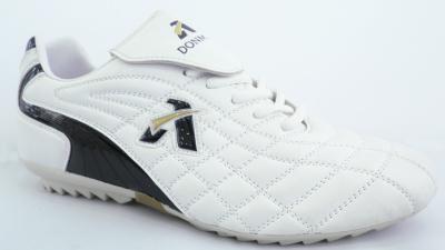 China Customized Logo Famous Brand Men Indoor Soccer Shoes Under 30 for sale