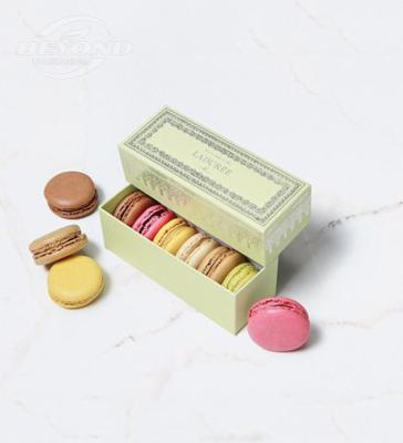 Cina Biscotti al cioccolato a sfuso Macaroon Food Gift Boxes Imballaggi cartacei Per i souvenir di matrimonio di San Valentino in vendita