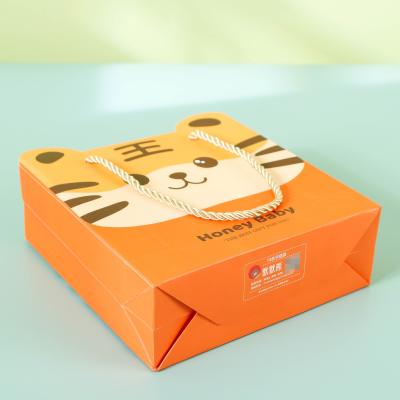 Cina Tasse regalo riciclate di carta kraft marrone personalizzate per negozi al dettaglio in vendita