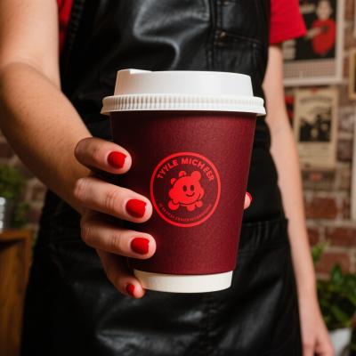 Cina 8oz 10oz 12oz 16oz 18oz 20oz 22oz Bicchieri di carta per caffè usa e getta personalizzati biodegradabili a parete singola/doppia per bevande calde in vendita