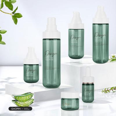 China Green PET Empty Lotion Bottle SGS Approved Cosmetic Plastic Bottle Customizable Skincare Packaging for sale