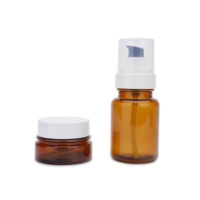 Cina OEM PETG Amber Plastic Pump Bottles 40ml 60ml 100ml 130ml in vendita