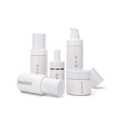 China garrafa plástica de empacotamento cosmética da loção da essência 30ml 25ml 50ml 80ml do tonalizador do animal de estimação 100ml à venda