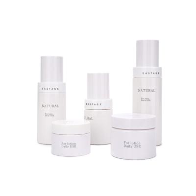 China O cosmético plástico do OEM engarrafa o frasco branco do ANIMAL DE ESTIMAÇÃO que empacota 30ml 50ml 80ml 100ml à venda