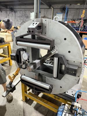 China 290mm Präzisions-Vierkantloch-Vollhub-CNC-Frontfutter für Rohrschneider zu verkaufen