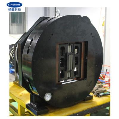 Cina 4 mascelle Chuck pneumatico con 180 mm colpo di artiglio e 4,5KN forza di fissaggio per il taglio del tubo laser in vendita