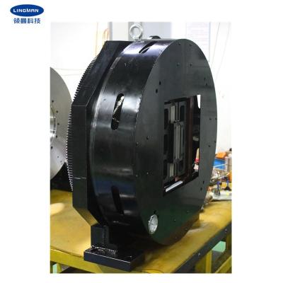 Cina 4 mascelle Chuck pneumatico con 180 mm colpo di artiglio e 4,5KN forza di fissaggio per il taglio del tubo laser in vendita