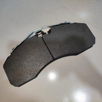 Cina 10 kg Ceramic BPW Brake Pad 29253 per Volvo e Scania Truck Essential in vendita