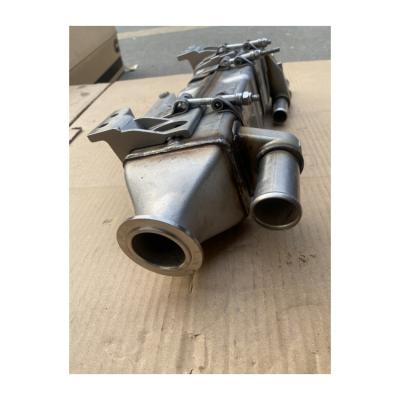 Cina FM13 Camion pesante Parti originali di motore diesel C1207010-E4600 raffreddatore meccanico in vendita