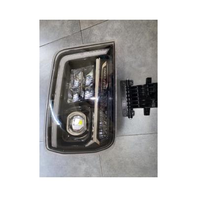 China Visible Headlight Truck Lamp Accessories Visible and Long-Lasting for 2001-2006 Models for sale