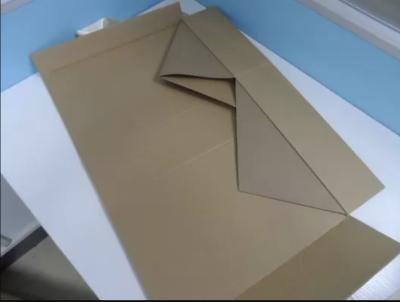 China ODM Foldable Cardboard Gift Boxes 4C Magnetic Cardboard Gift Boxes Customized for sale