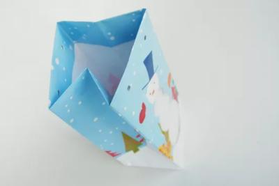 China Blue Branded Paper Bags Custom Printed Gift Shopping Bag With  Die Cut Handle for sale