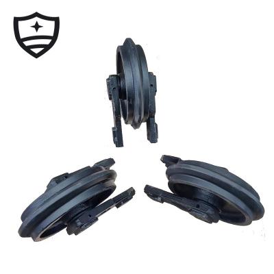 Cina ODM E30 Excavator Track Idler 24100N5948F3 Parti di carrozzeria in vendita