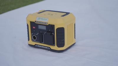 Cina 1800 watt un'automobile portatile 12V 100Ah Marine Lithium For Boats di 1200 di watt centrali elettriche di emergenza in vendita