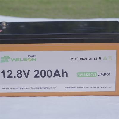 Cina centrale elettrica a energia solare del sistema di memorizzazione della batteria al litio di 12V 200ah Lifepo4 in vendita