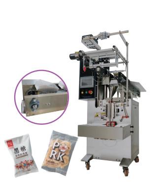 Cina Convogliatore di tipo verticale Hopper Packing Machine Multi Funzione Per Noci Caramelle Snack in vendita