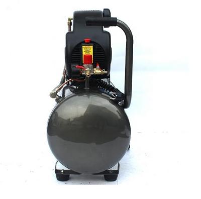 China 2.5HP/1.8kw 150 Lbs Direct Driven Air Compressor At 125 PSI - Space Saving Design for sale