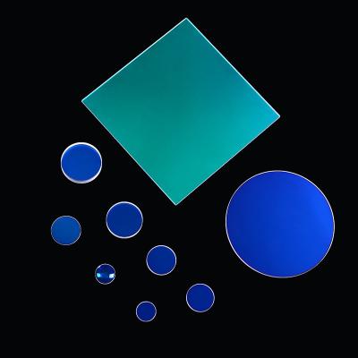 China Customizable Round Optical Glass Filters Colored Glass Filters For Color Separation for sale