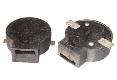 Cina Piccolo elettro suono magnetico del trasduttore di 1.5V SMD, un cicalino magnetico da 5,5 OHM in vendita