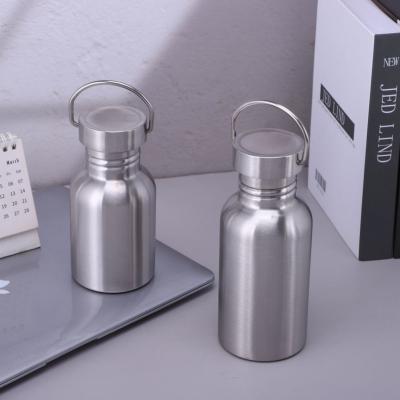 Cina 350ml 500ml 600ml Oem Odm Bottiglia d'acqua in acciaio inossidabile a parete singola BPA Libero Acciaio inossidabile Bottiglia d'acqua di viaggio leggera Design minimalista in vendita